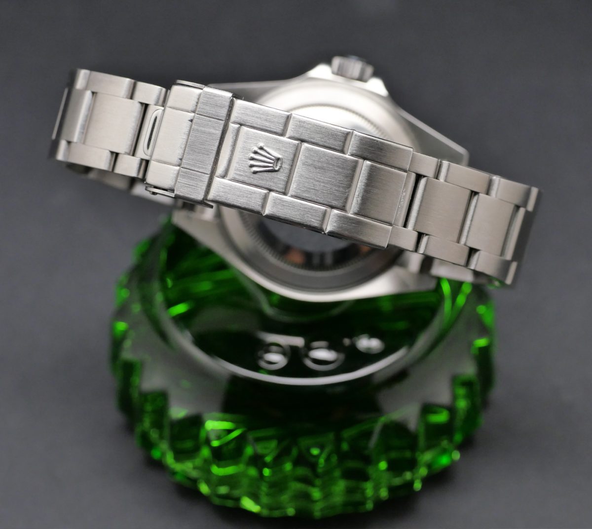 ROLEX SUBMARINER DATE GREEN 16610 LV FLAT FOUR - Rolex Passion Market